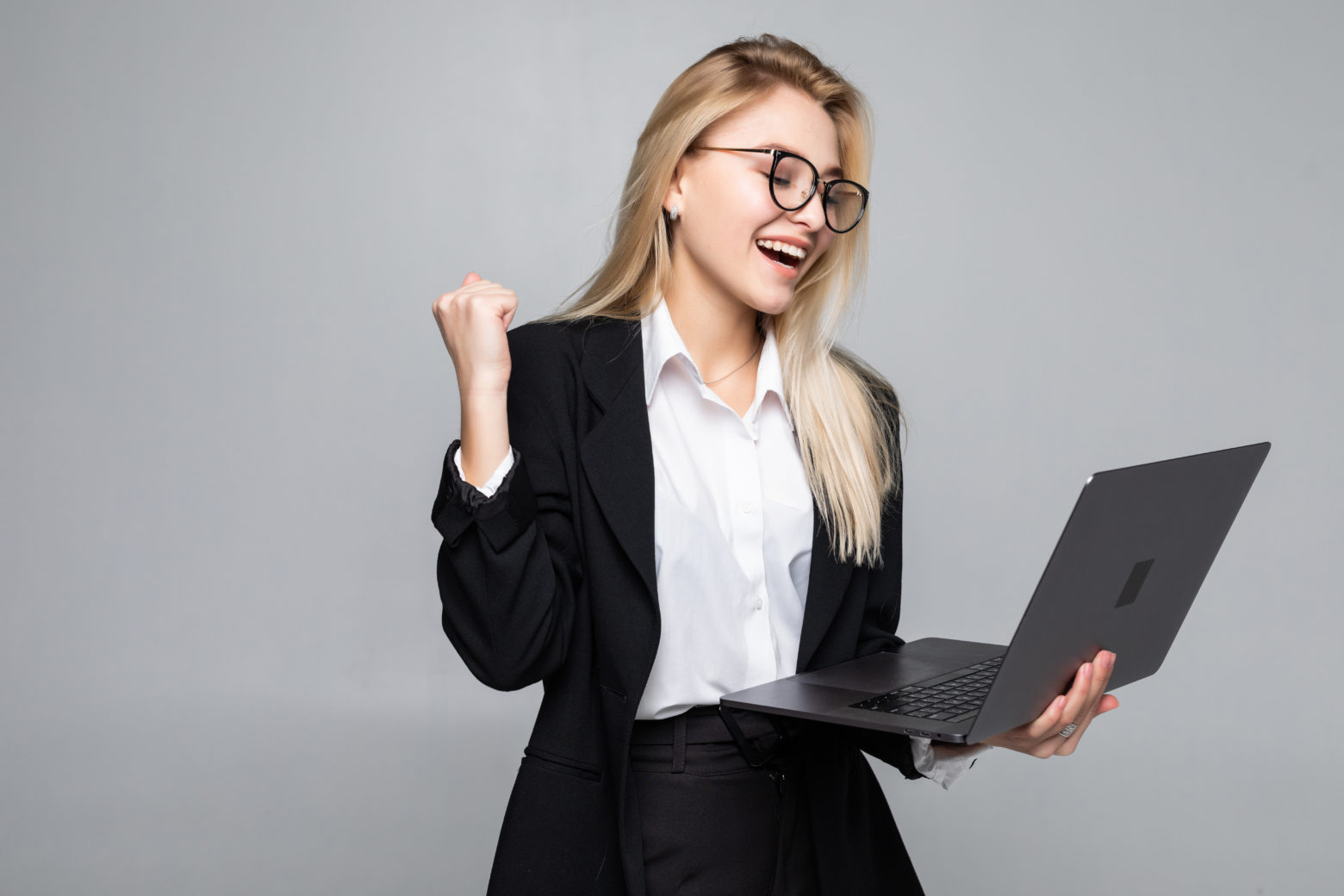 Girl Work It – Empowering Women in the Workforce